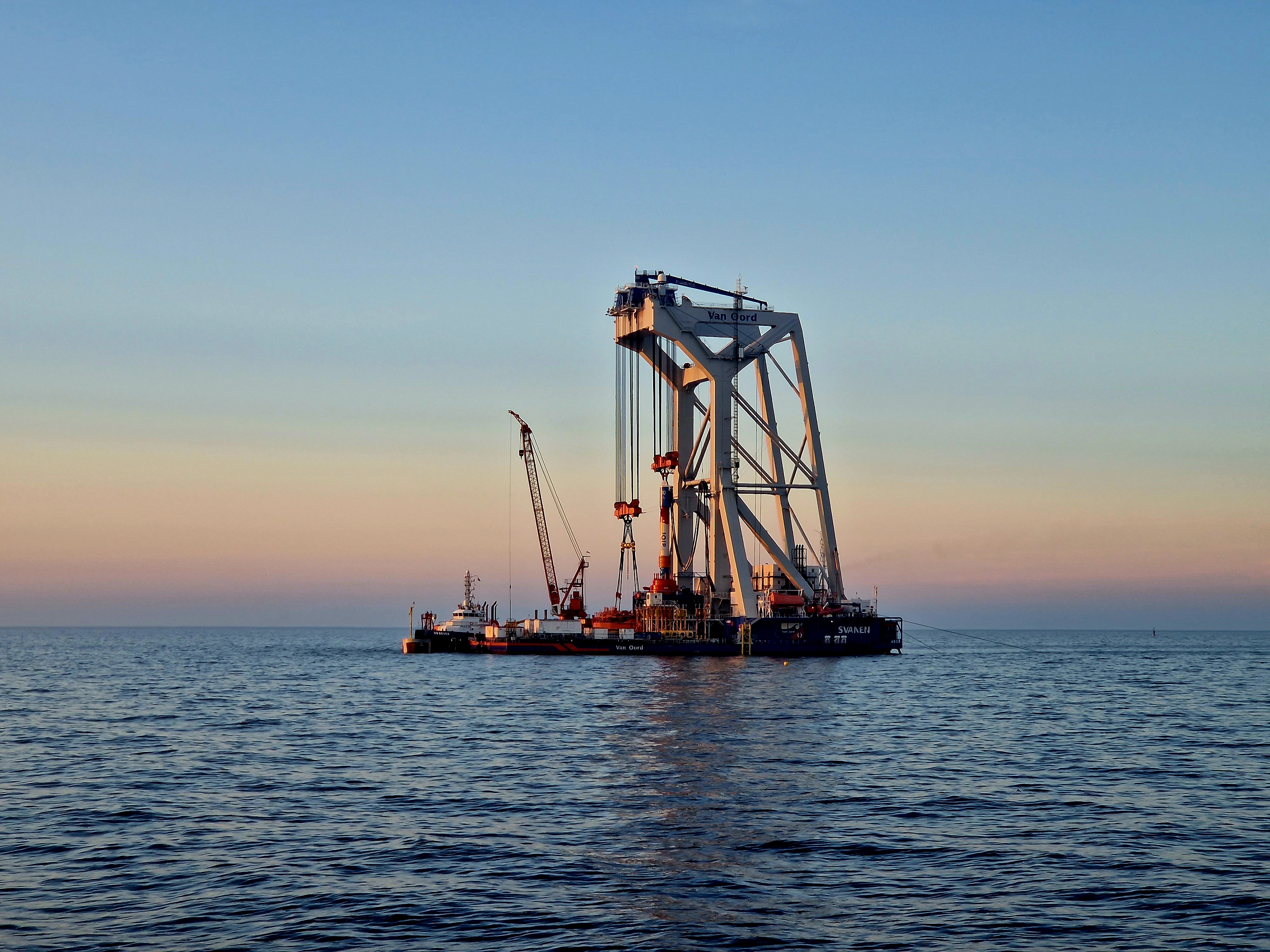 Van Oord installs first monopile at Baltic Eagle offshore wind farm ...
