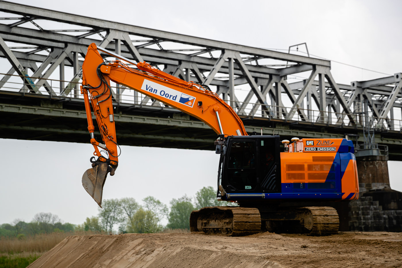 Van Oord, Caterpillar Inc., Pon Equipment and Pon Power collaborate to ...