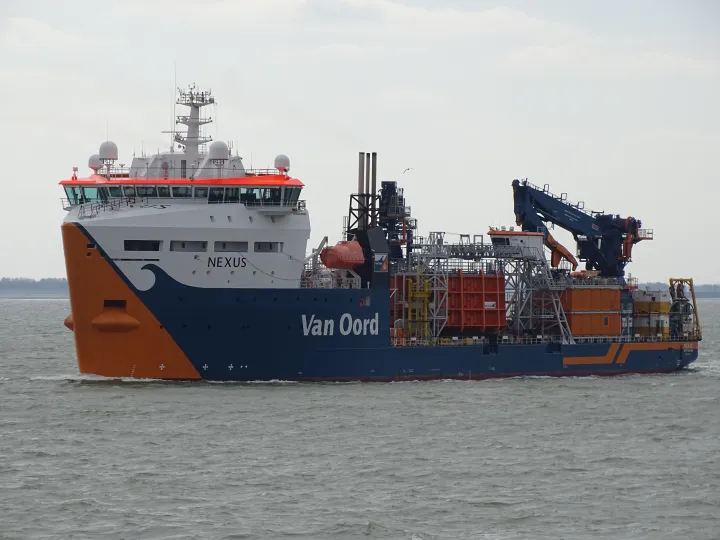 Constructing one of the largest offshore wind farms in the Netherlands ...