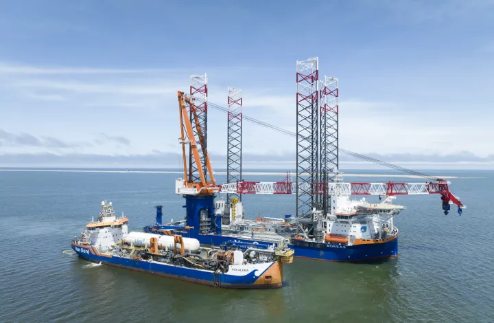 Holding Statement - Collision Vox Maxima with bunker vessel | Van Oord